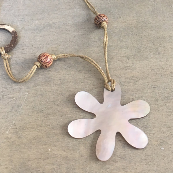 Shell Flower Necklace – Sea Things Ventura